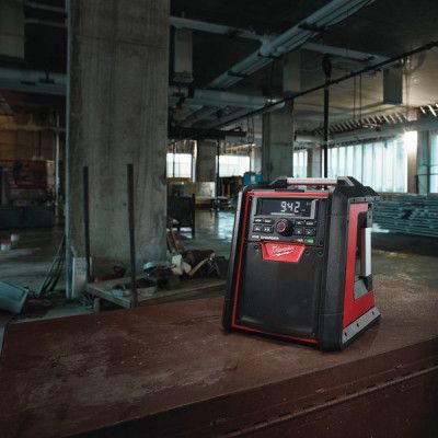 Radio chargeur de chantier M18 RC-0 Milwaukee 4933446639